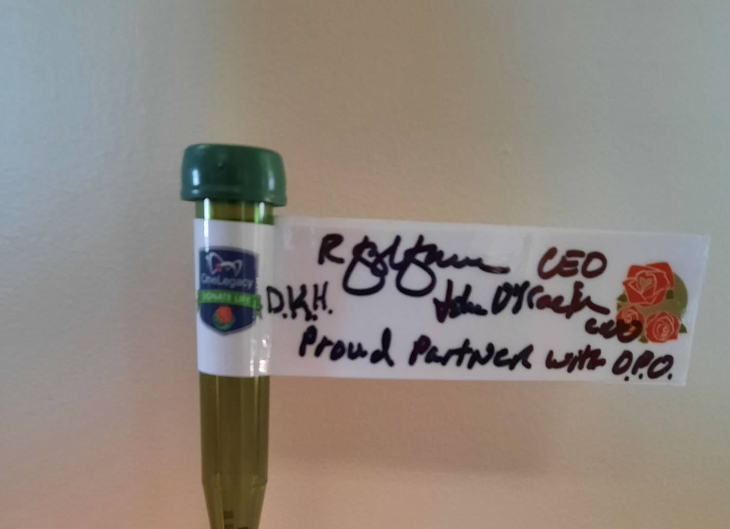 Day Kimball Health Dedicates Rose for Donate Life Rose Parade Float